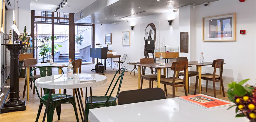 “Kendine Ait Bir Oda” Sim Cafe