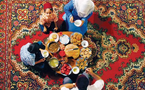 Aile Olmak Birlikte Sofraya Oturmaktır