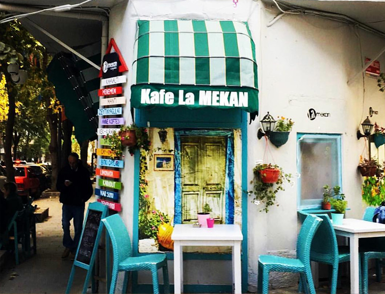 Kafe La Mekan Kuzguncuk | Resimlerle Tesettür Giyim Modelleri ve Online ...