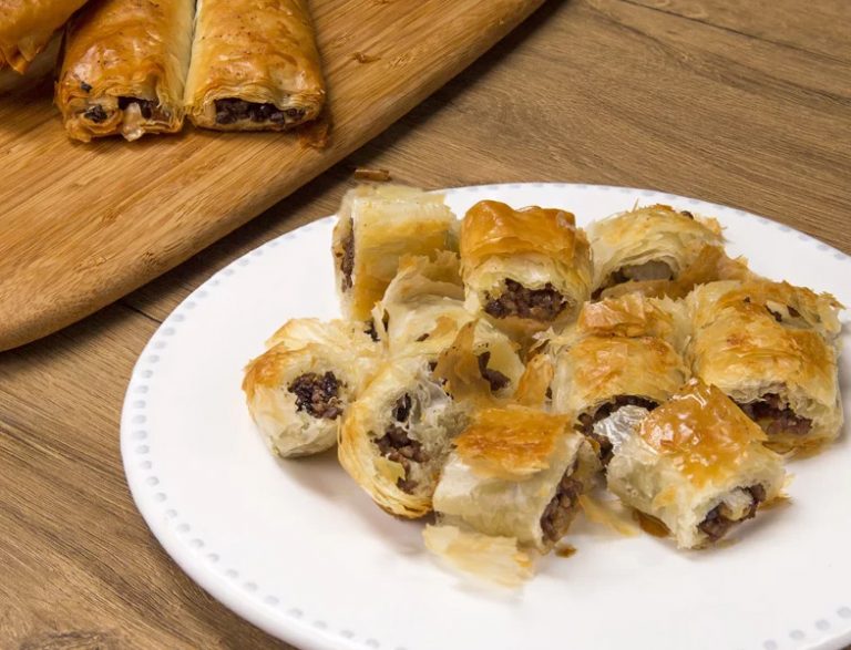 Baklava Yufkasından Yapabileceğiniz Çıtır Çıtır 3 Börek Tarifi